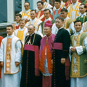 Is There Truly “Versus Populum” Celebration? Vatican Says No.