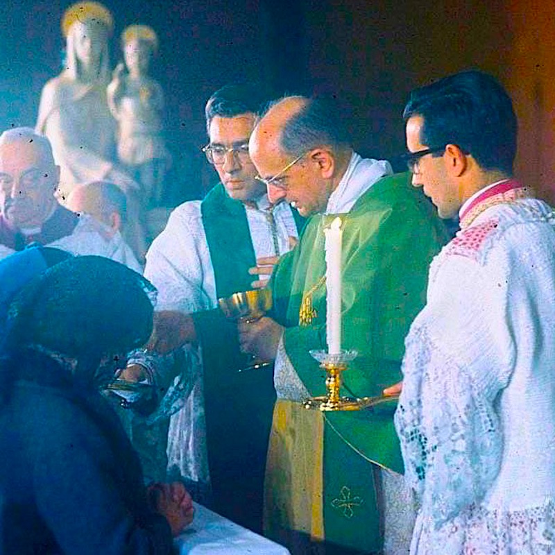 Photograph • Pope Saint Paul VI Distributes Holy Communion (Kneeling ...